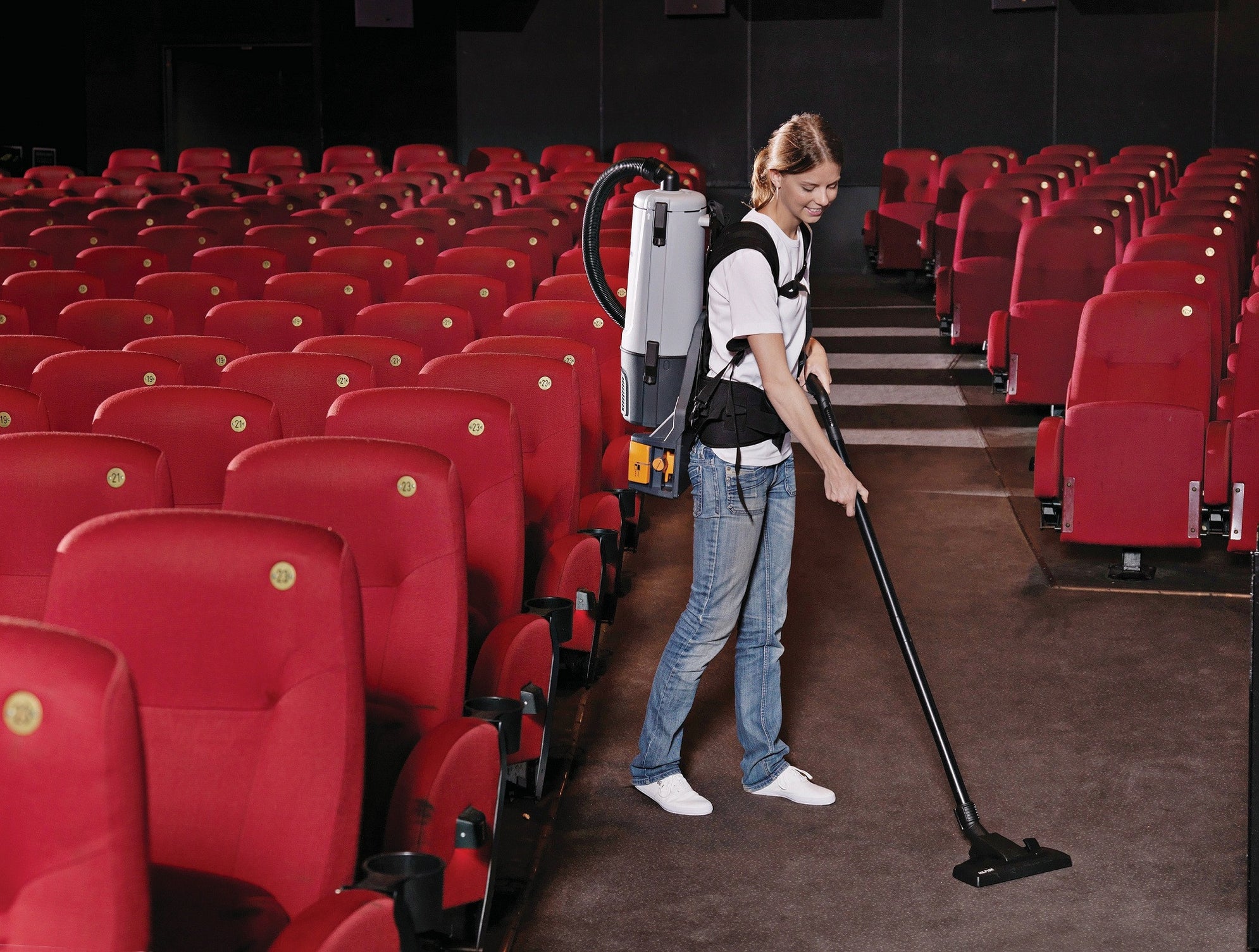 Nilfisk GD5 Lithium Battery Powered Cordless Backpack Vacuum Cleaner ...