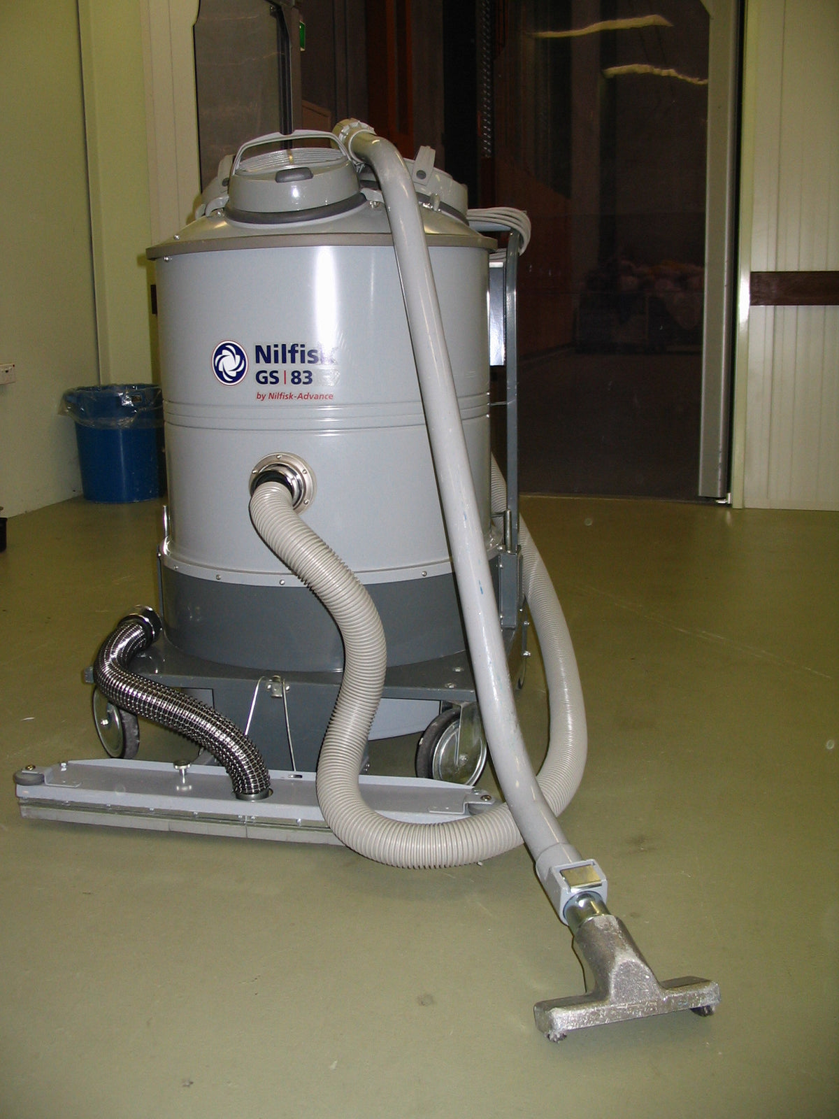 Nilfisk GS83 and GB733 Industrial Vacuum Cleaner Fixed Floor Nozzle ...